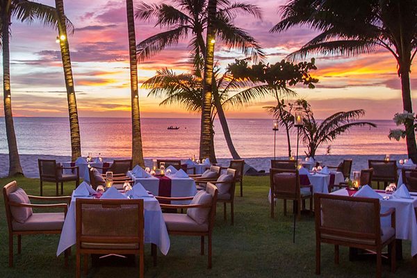 Beach Restaurant @The Surin Phuket - Phuket.Net