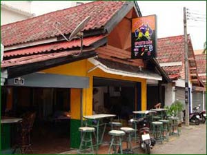 Walkabout Sports Bar - Phuket.Net