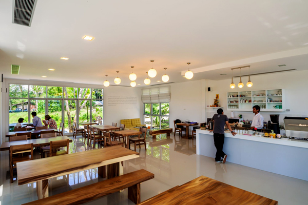 Monkeypod Coffeehouse - Phuket.Net