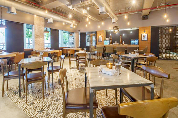 Metzo's Bistro and Bar - Phuket.Net