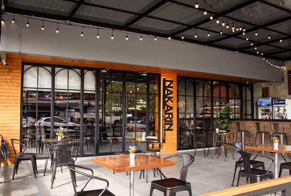 Nakarin Cafe & Restaurant - Phuket.Net