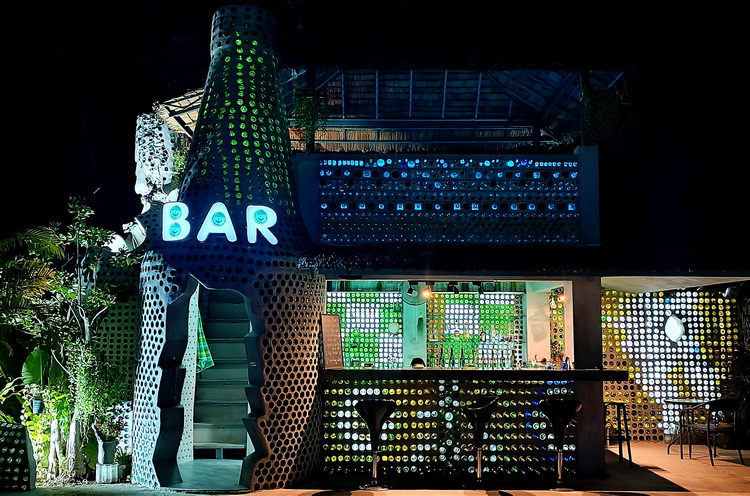 Bottle Bar Phuket - Phuket.Net