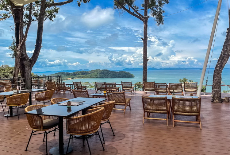 Hilltop Cafe Phuket - Phuket.Net