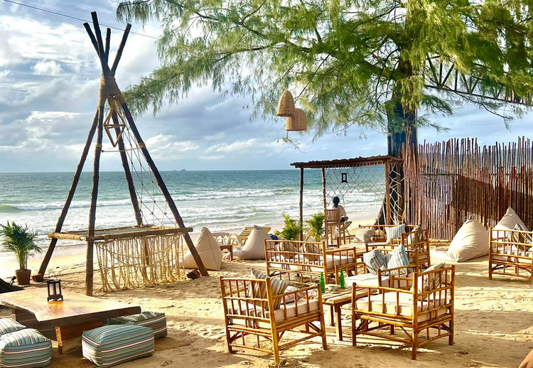 Nomad Beach Club Phuket - Phuket.Net