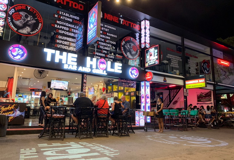 The Hole Bar at Otop Market - Phuket.Net
