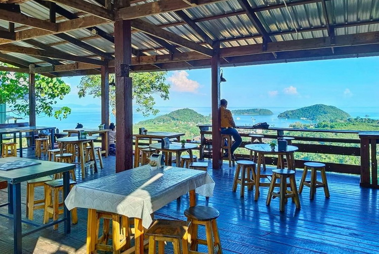 The Weekend Phuket Cafe - Phuket.Net