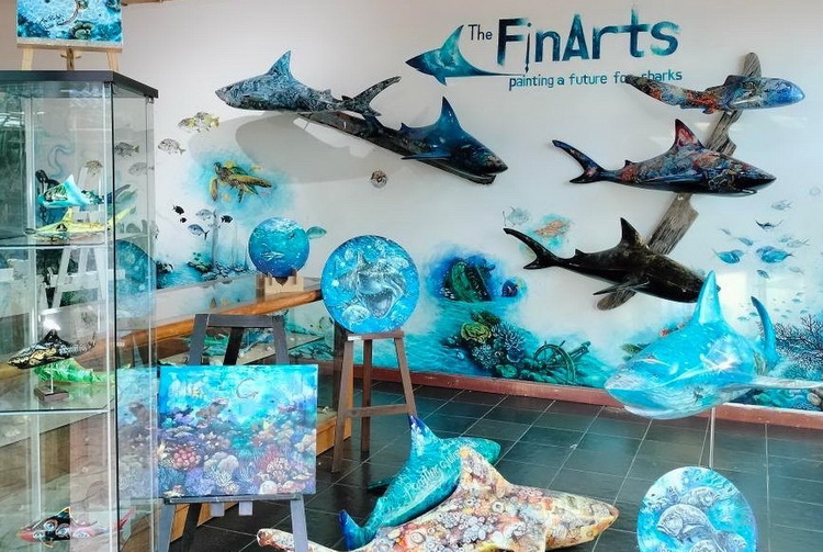 The Fin Arts - Phuket.Net