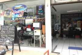 Sea World Dive Team - Phuket.Net