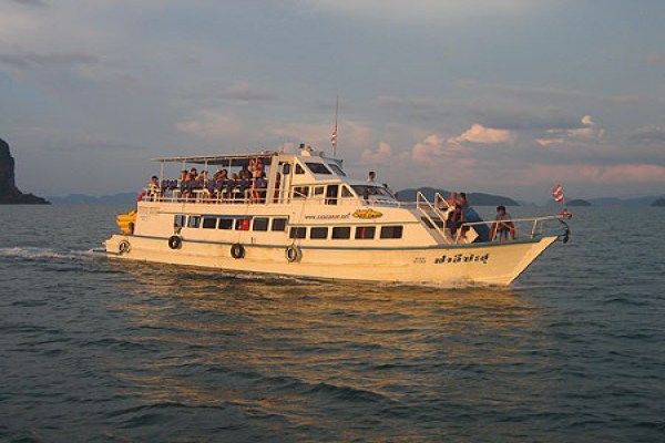 Sea Canoe Thailand - Phuket.Net