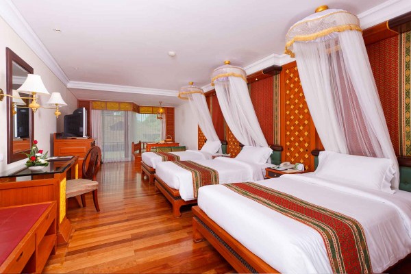 Diamond Cliff Resort & Spa - Phuket.Net