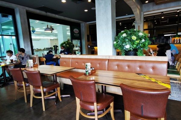 The Pizza Company Coliseum Phuket - Phuket.Net