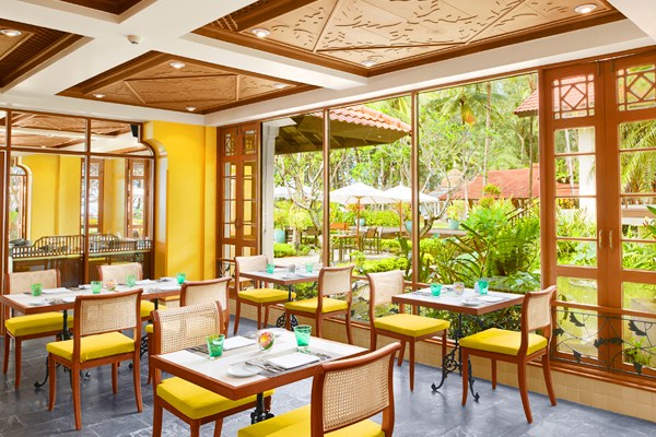 Laguna Cafe Dusit Thani - Phuket.Net