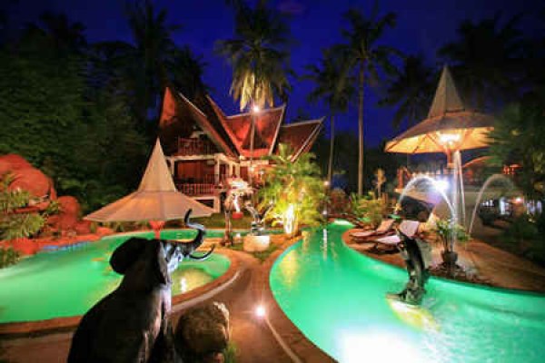 Coco Palace Resort - Phuket.Net