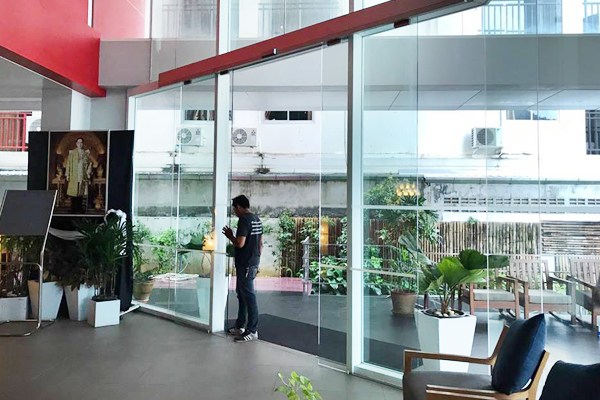 Phuket Autogate - Phuket.Net