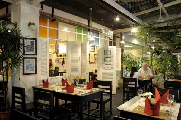 Bai Toey Restaurant - Phuket.Net