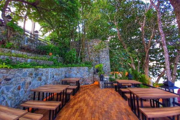 PanYaah Seaview Cafe Restaurant & Bar - Phuket.Net