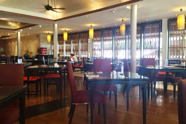 Asia Alive Restaurant @Novotel Phuket Surin Beach - Phuket.Net