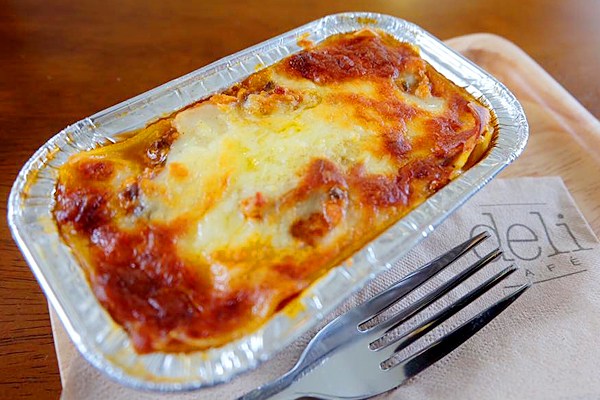 Deli Cafe' Shell Chalong - Phuket.Net