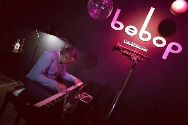 Bebop Live Music Bar & Restaurant - Phuket.Net