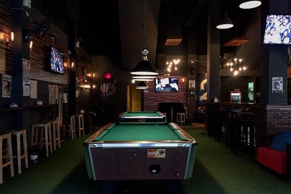 Cue Bar - Phuket.Net