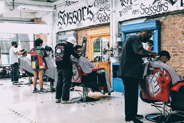 Ducky Cutz Thalang Barbershop - Phuket.Net