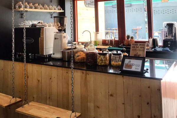 A&B Café Coffee and More - Phuket.Net