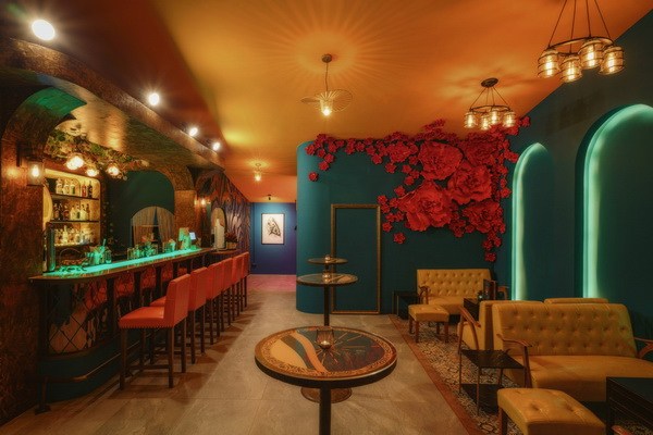Summerset Bar & Lounge Phuket - Phuket.Net
