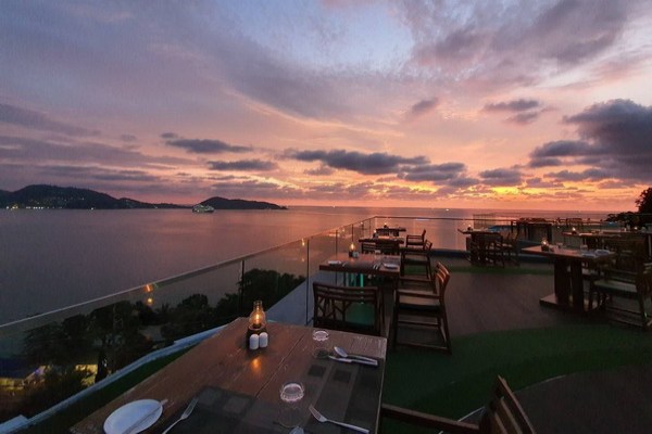Malika Sky Bar - Phuket.Net