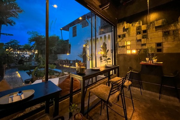 FEEL Restaurant & Bar - Phuket.Net