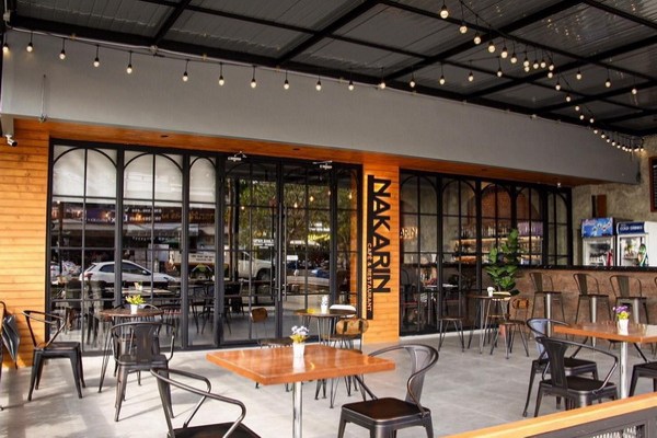 Nakarin Cafe & Restaurant - Phuket.Net