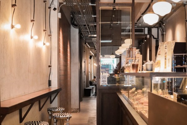 ELLE Cafe Phuket - Phuket.Net