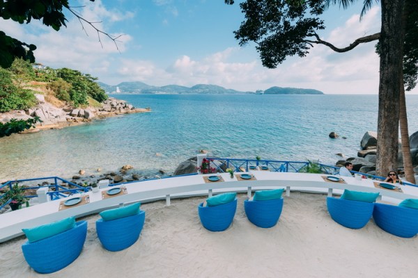 The Reef Restaurant and Cafe - Phuket.Net