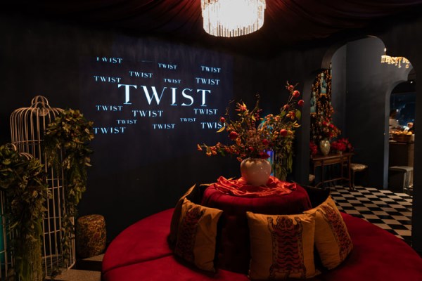 TWIST Rooftop Bar & Restaurant - Phuket.Net