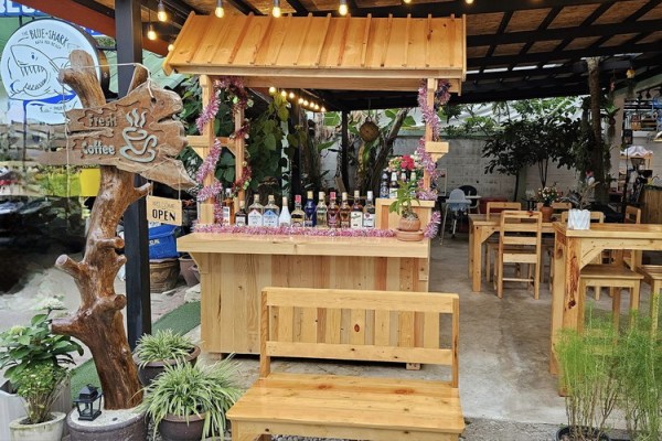 The Blue Shark Restaurant - Phuket.Net