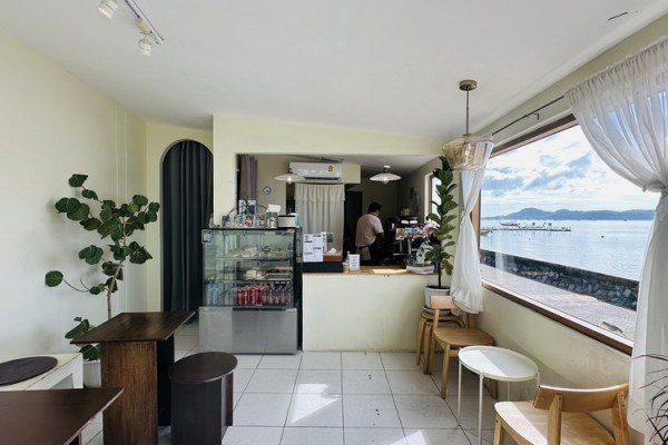 Lay Cafe Phuket - Phuket.Net