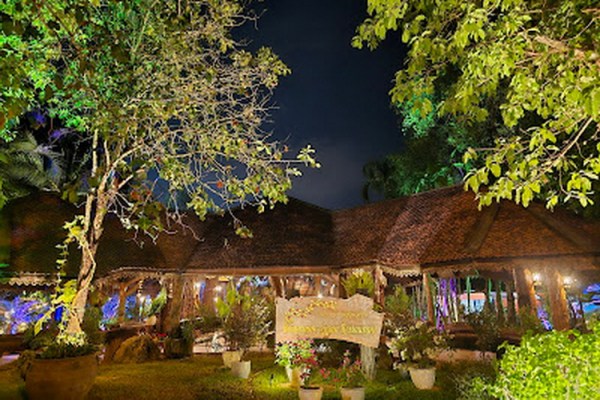 Baan Suan Layan Restaurant - Phuket.Net