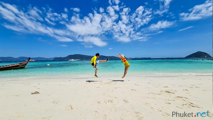 Phuket Beaches and Islands - Photos and Pictures - Phuket.Net