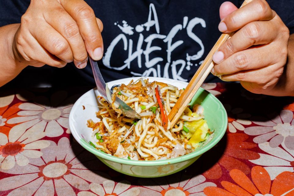 Phuket: Old Town Food Tasting Tour with 14 Dishes - Phuket.Net