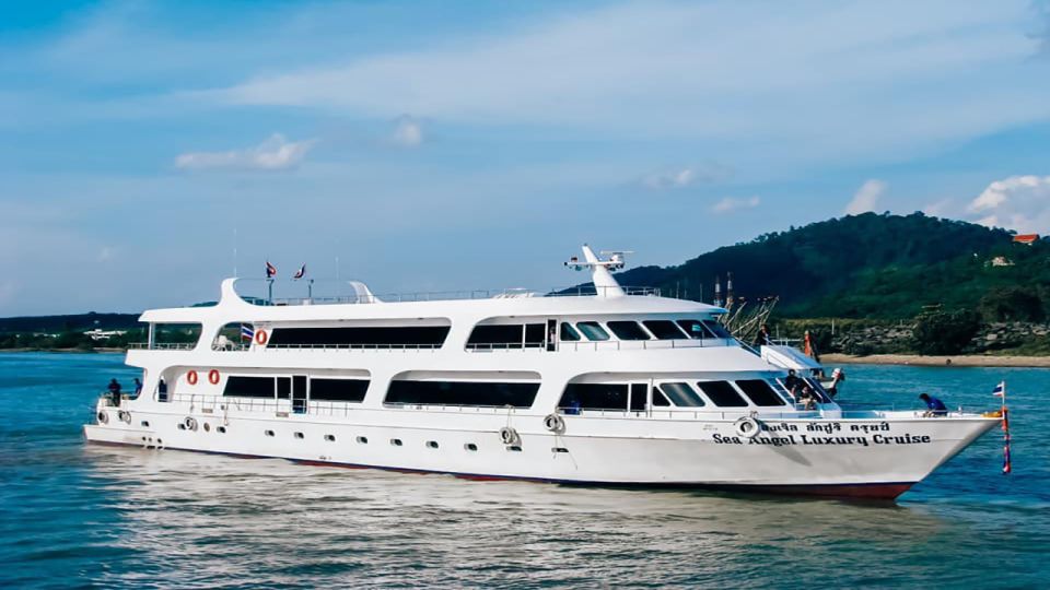 Phuket: One-Way to Phi Phi Island by Ferry - Phuket.Net