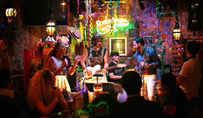 Phuket Nightlife: Best Spots to Drink and See Live Music in Phuket Town ...